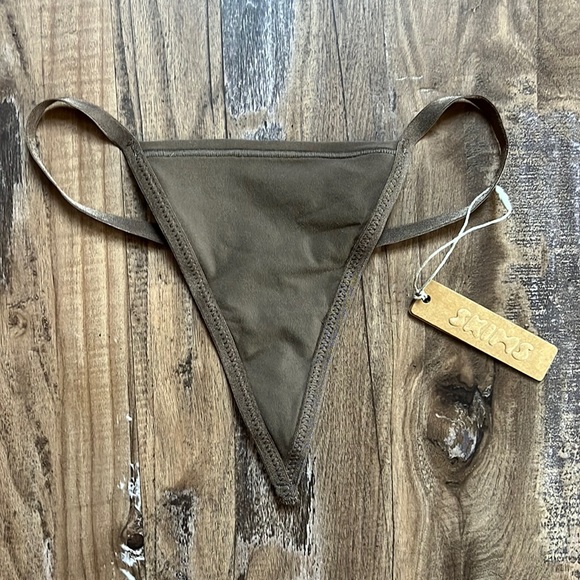 SKIMS | Intimates & Sleepwear | Skims Oxide String Thong Panties | Poshmark